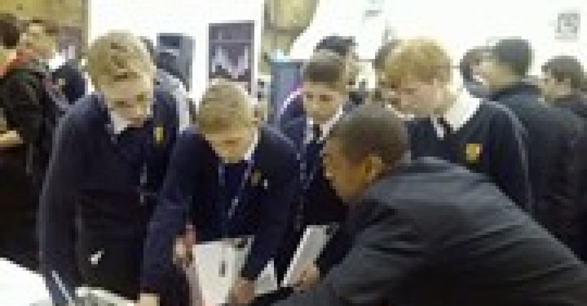 Students engaging with VolkerFitzpatrick | VolkerFitzpatrick